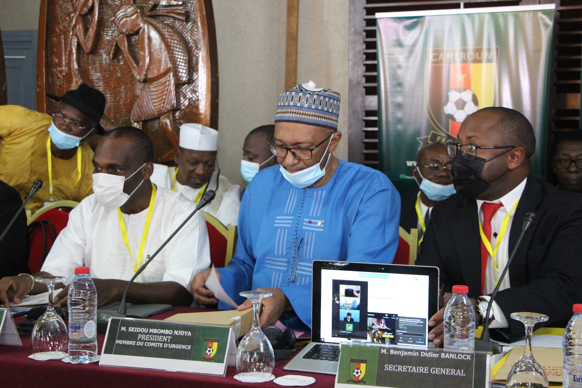 FECAFOOT: Les statuts et textes réglementaires adoptés - www ...